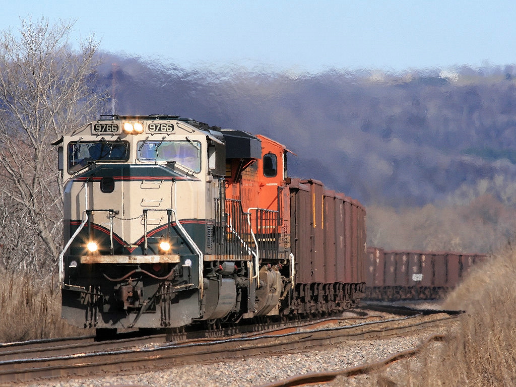 BNSF 9766